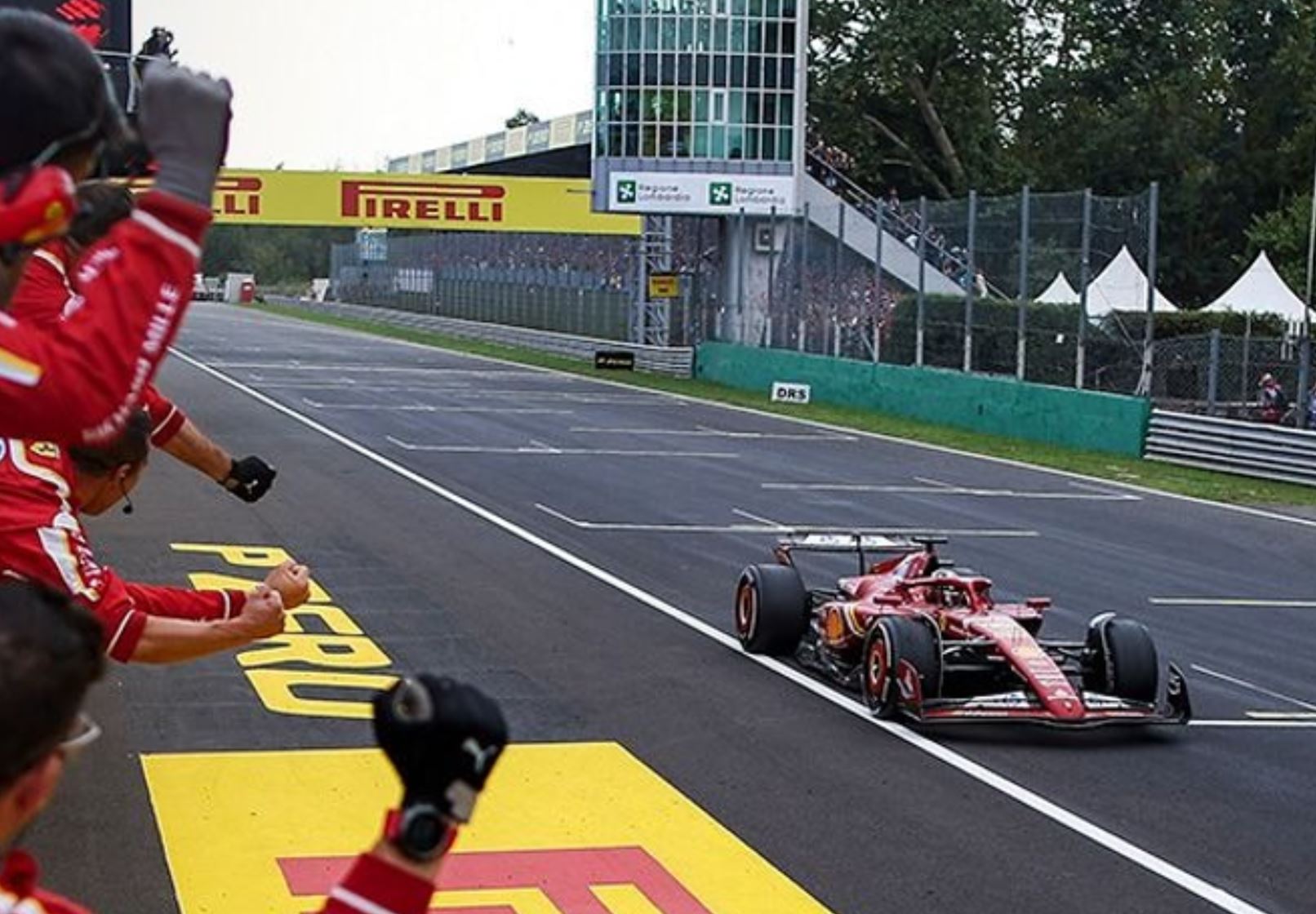 BBR *POSTAGE INCLUDED* Ferrari SF24 ITALIAN GP 2024 Polifoam Pack Winn ...